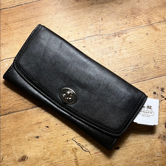 Coach | Bags | Nwt Coach Leather Turn Lock Wallet | Poshmark